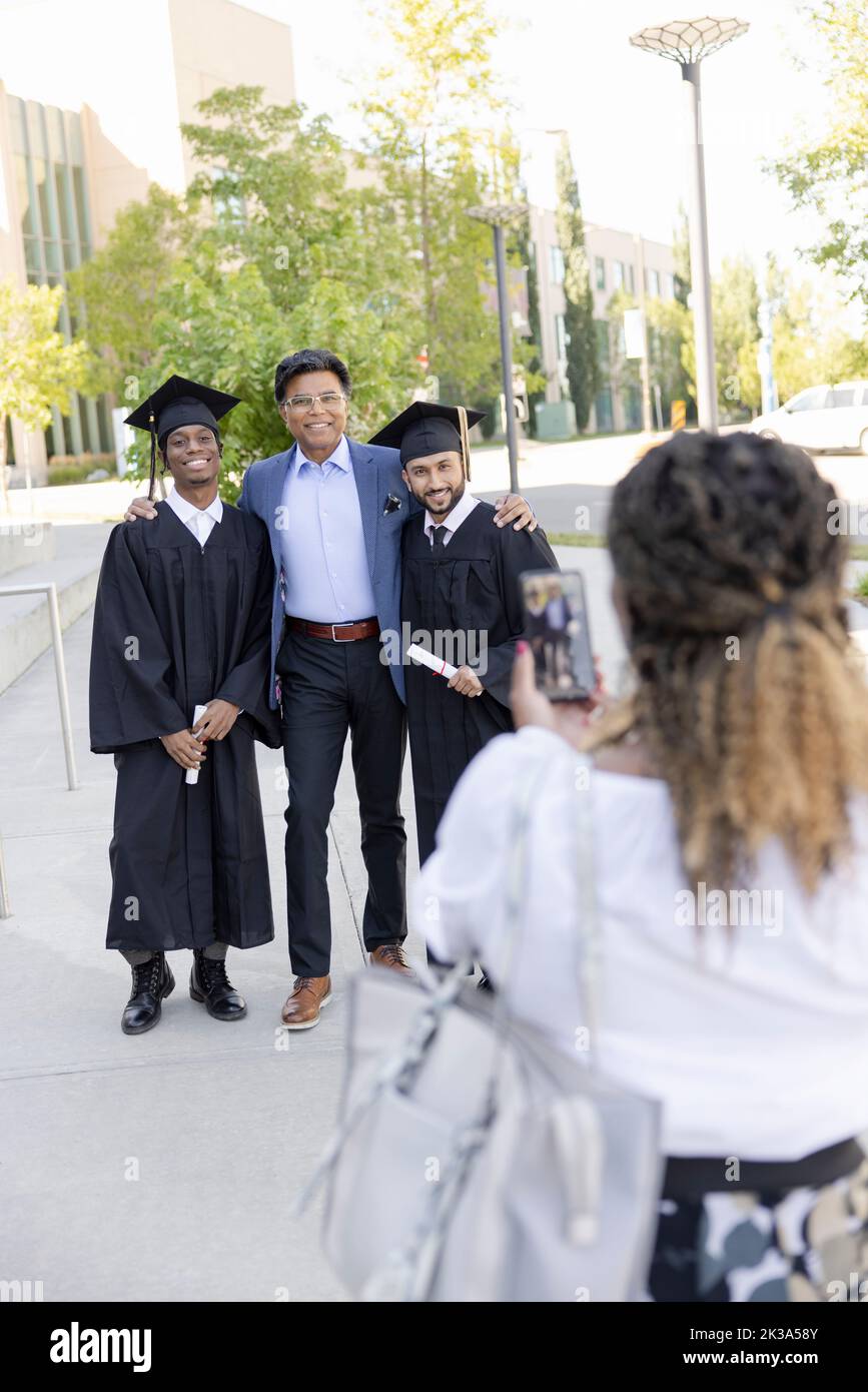 Happy african american graduates hi-res stock photography and images ...