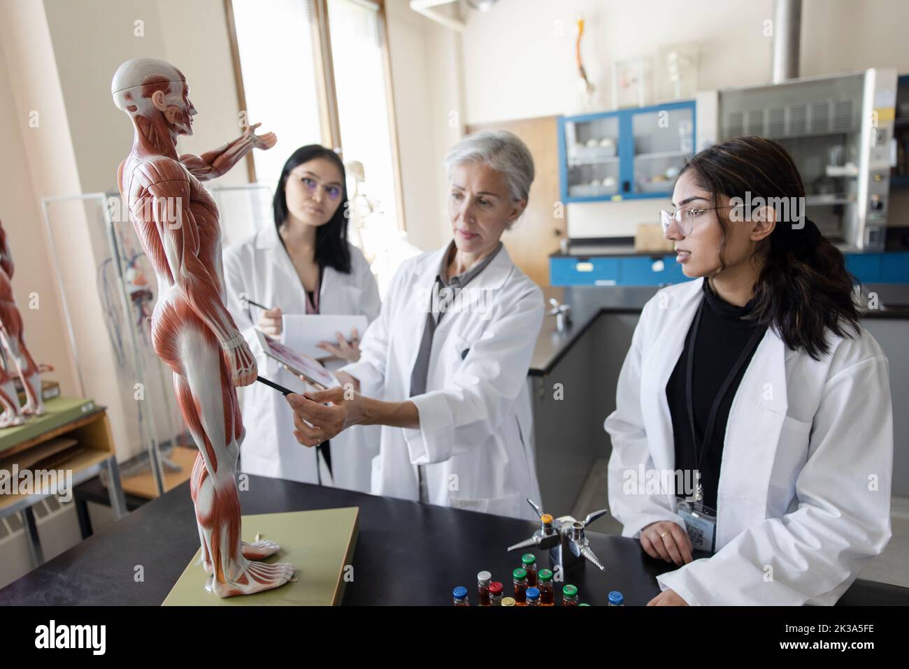 Native american scientist in lab hi-res stock photography and images ...