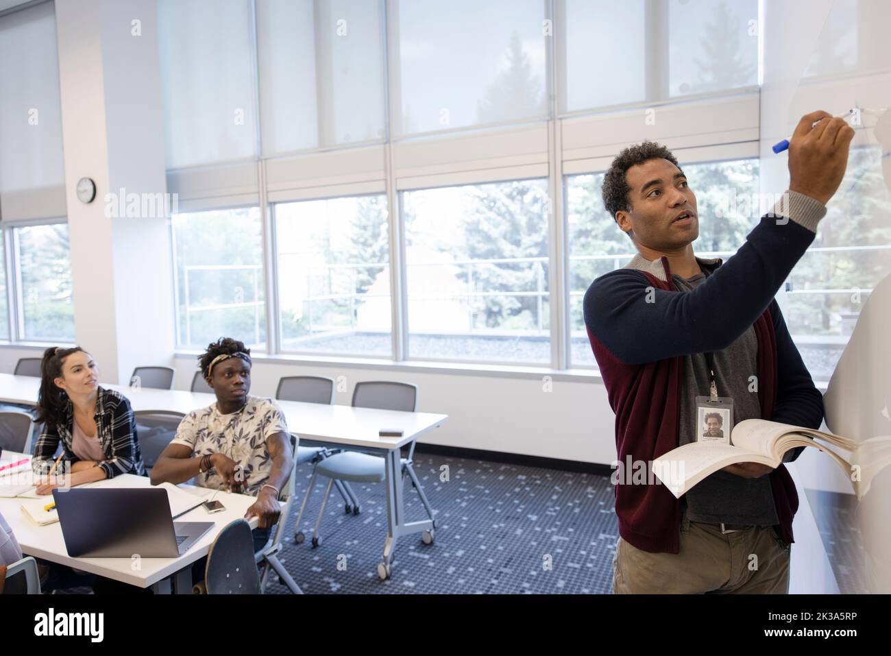 African american college classroom hi-res stock photography and images ...
