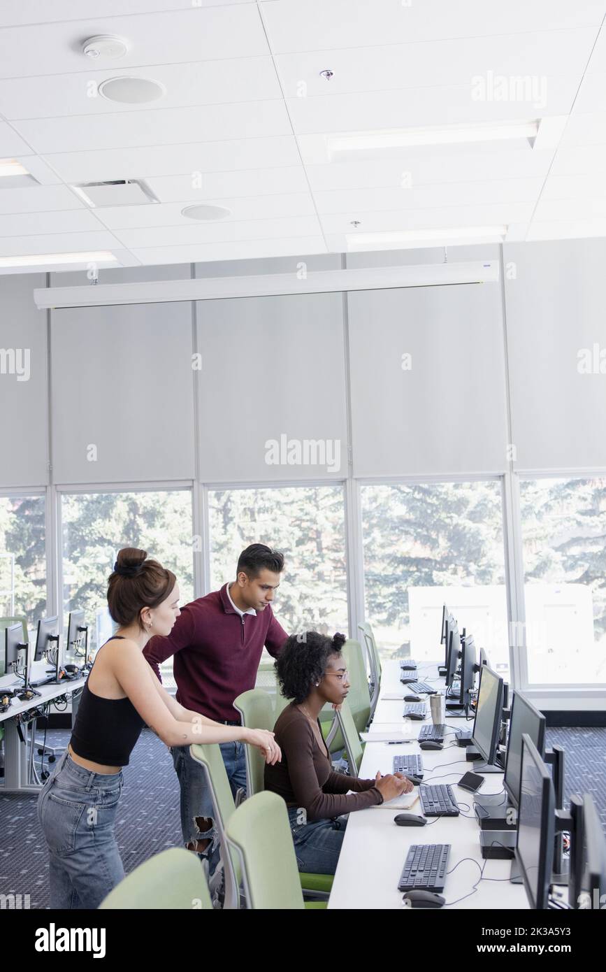 Researching homework hi-res stock photography and images - Alamy