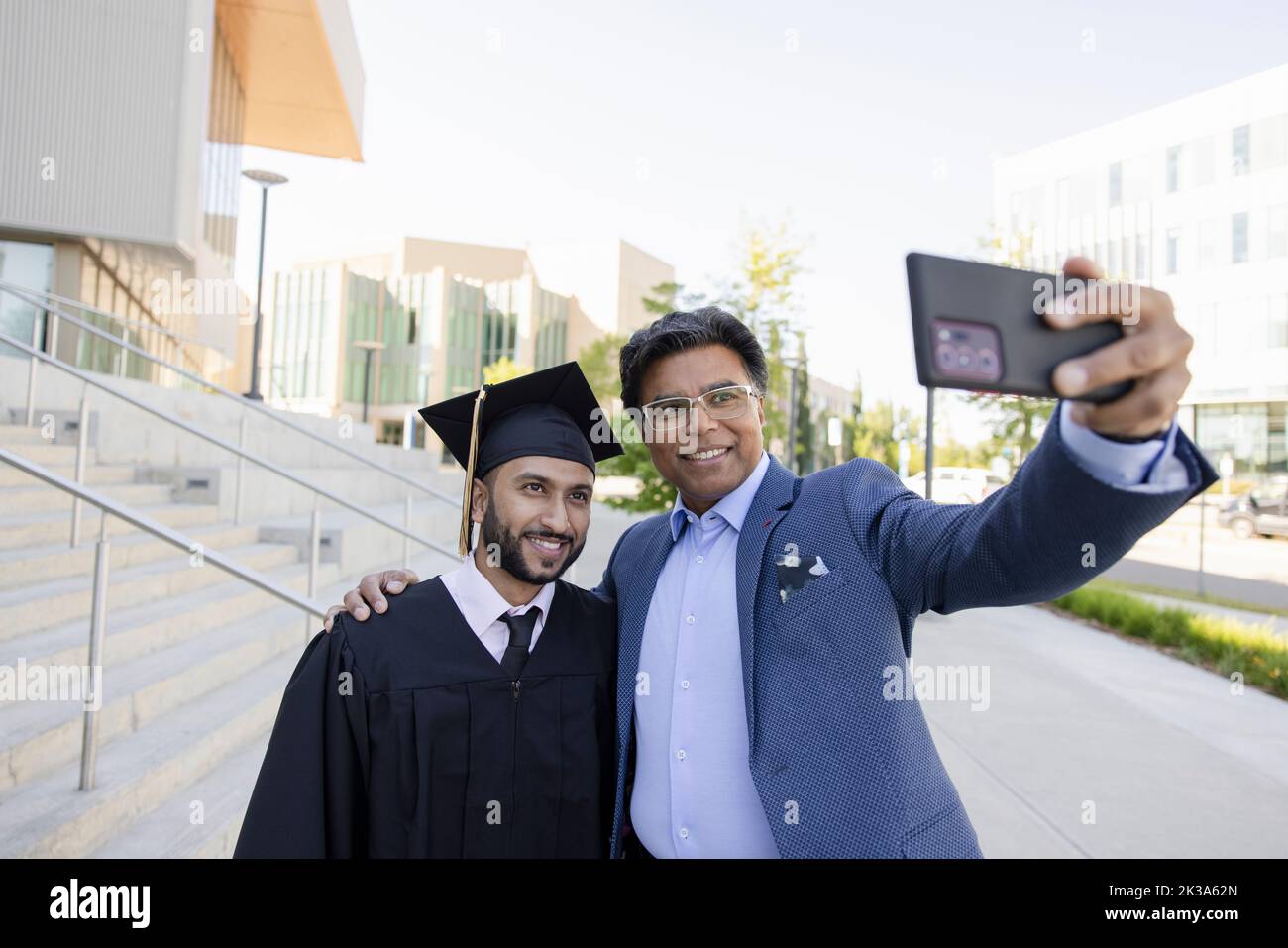 Asian graduate father son hi-res stock photography and images - Alamy