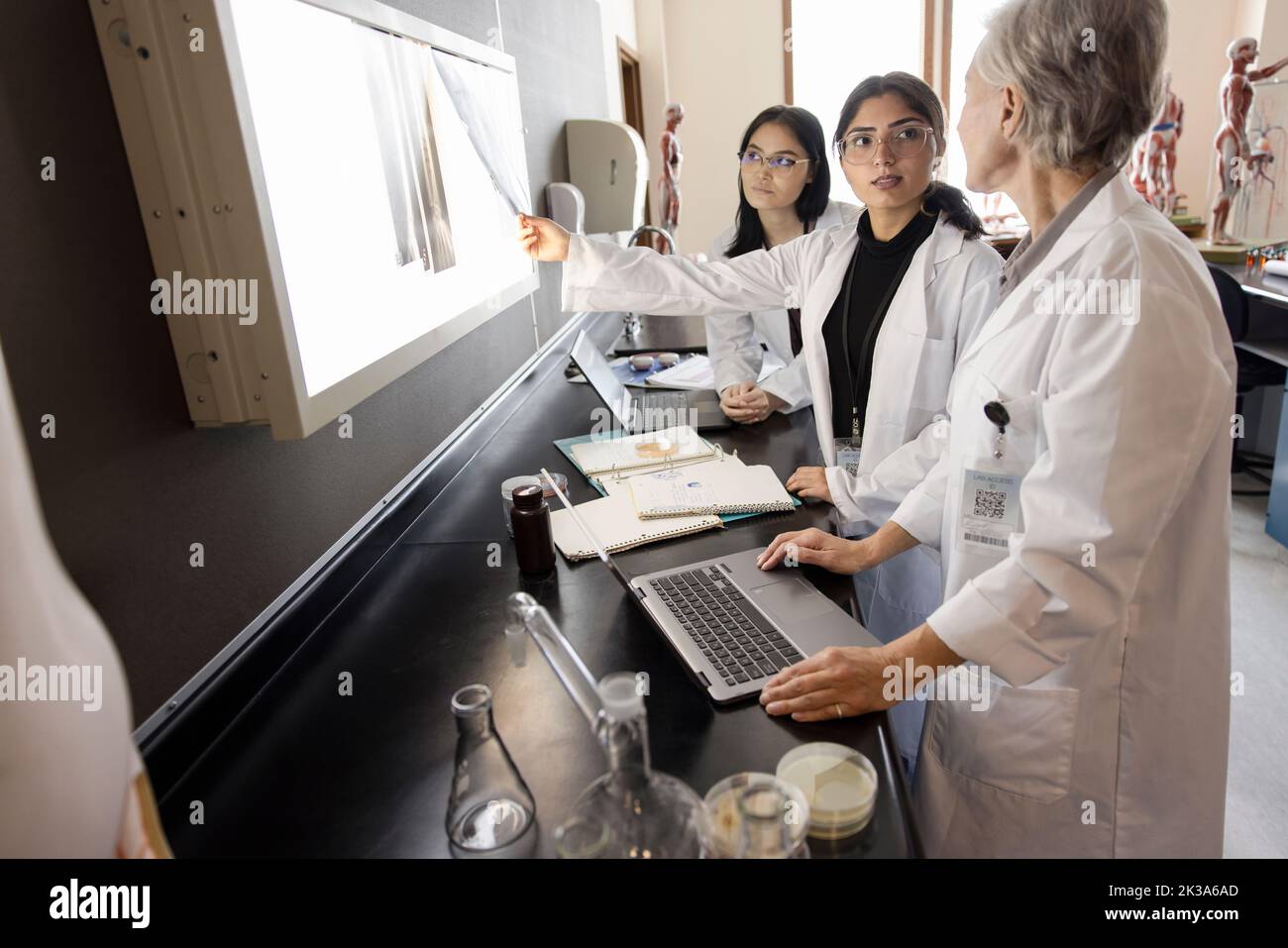 Native american scientist in lab hi-res stock photography and images ...
