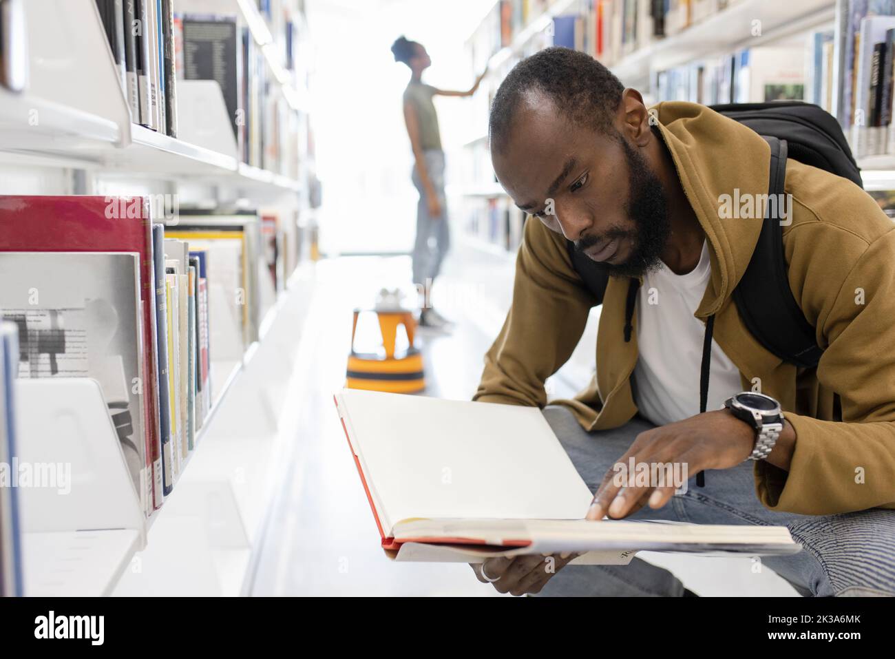 View looking down the aisle hi-res stock photography and images - Alamy