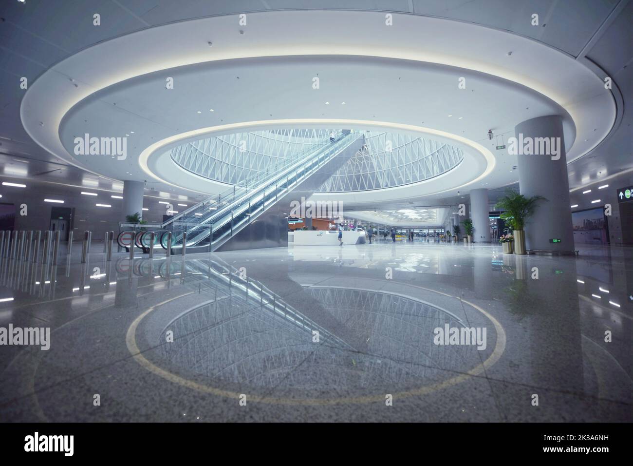 HANGZHOU, CHINA - SEPTEMBER 26, 2022 - Passengers walk past the traffic ...