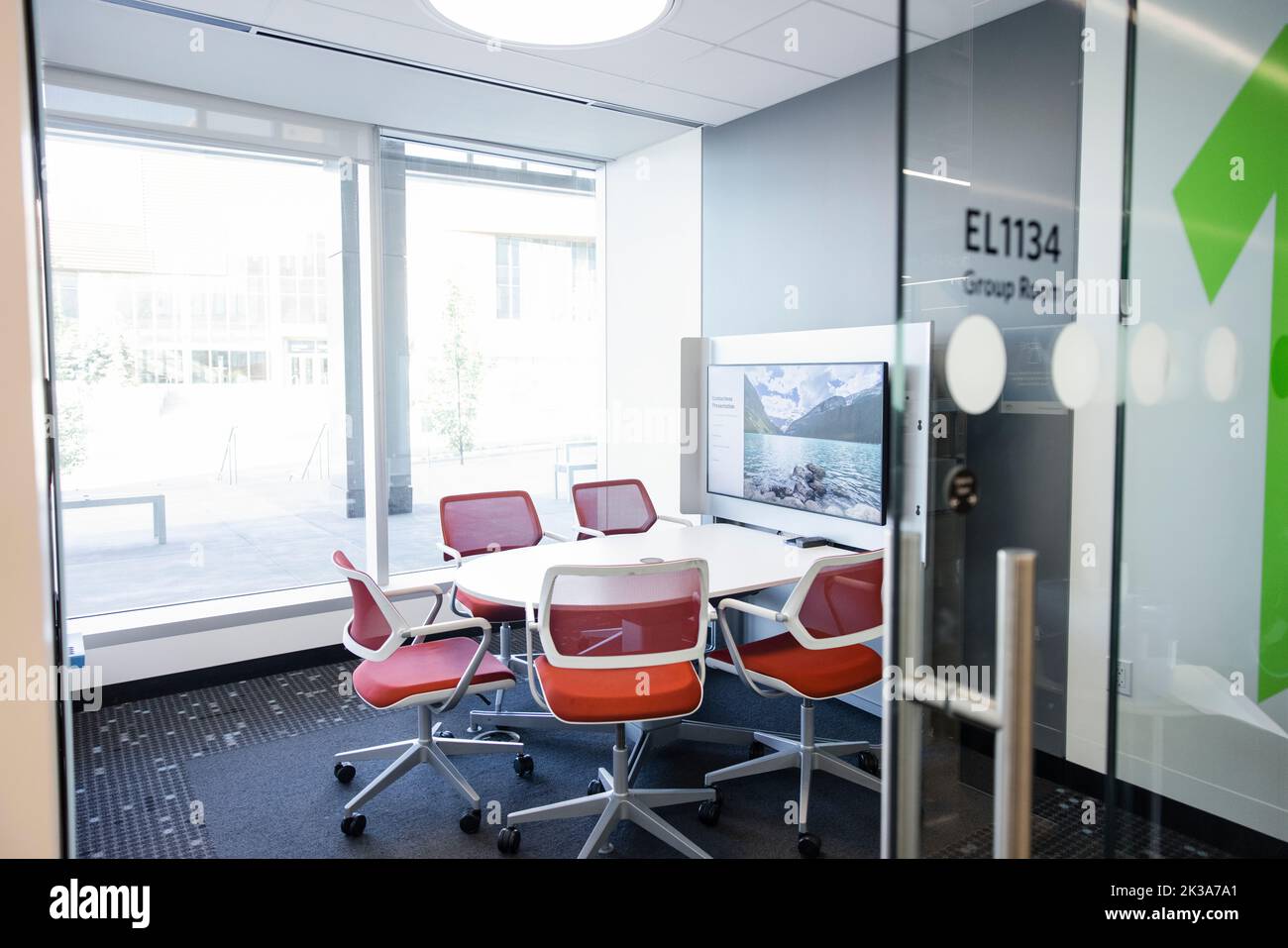 Modern study room hi-res stock photography and images - Alamy