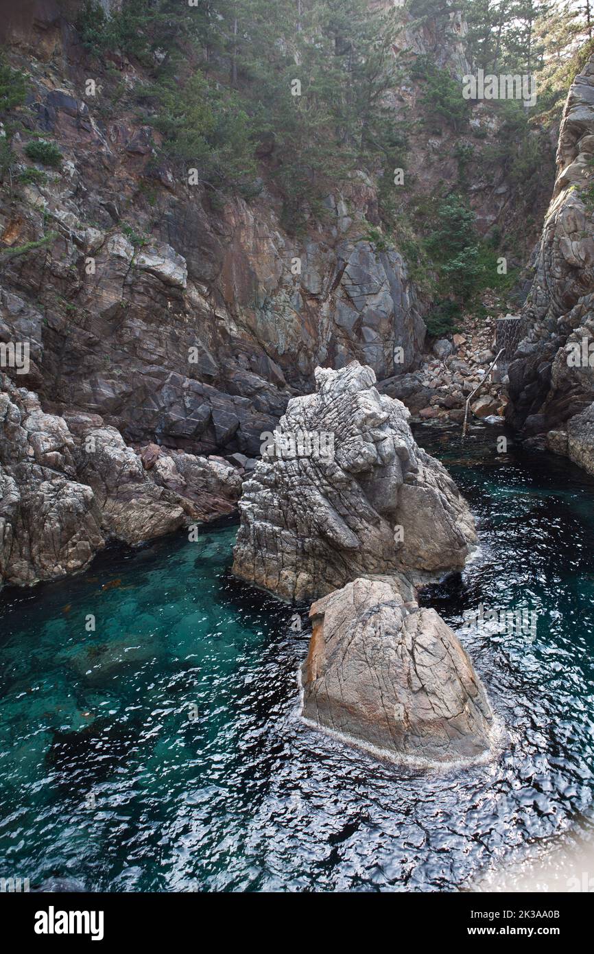Strange rocks hi-res stock photography and images - Alamy