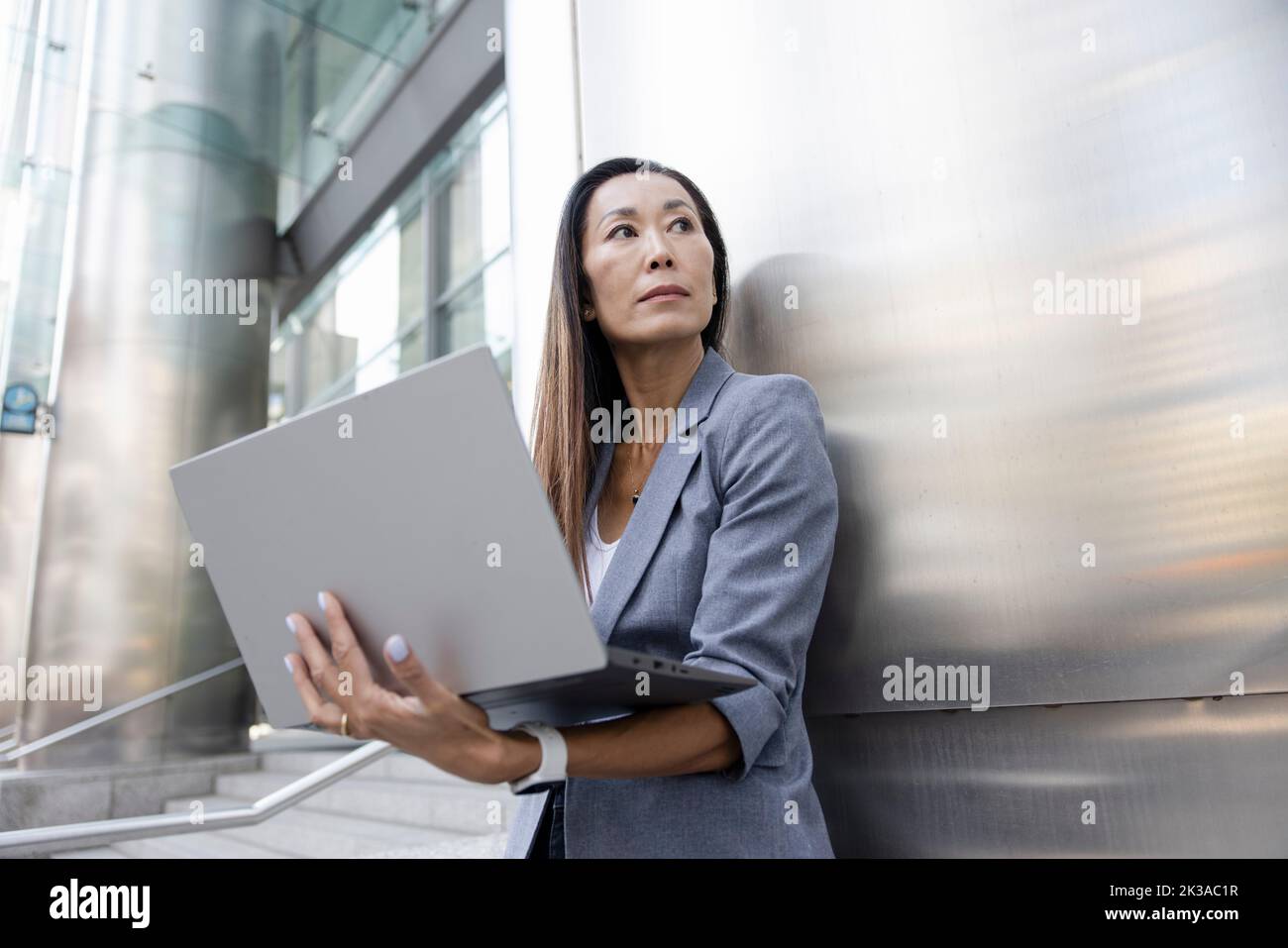 Computer outside business hi-res stock photography and images - Alamy