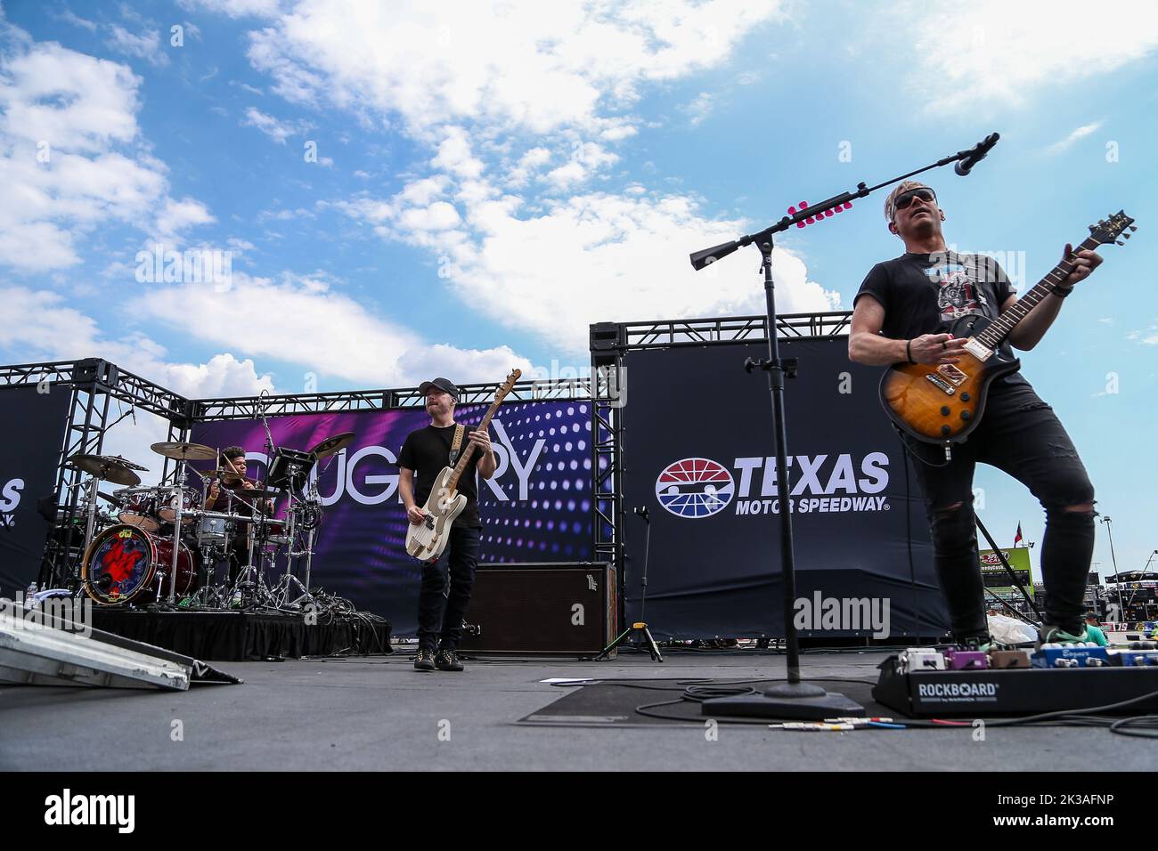 Fort Worth, Texas, USA. 25th Sep, 2022. Chris Daughtry and band members ...