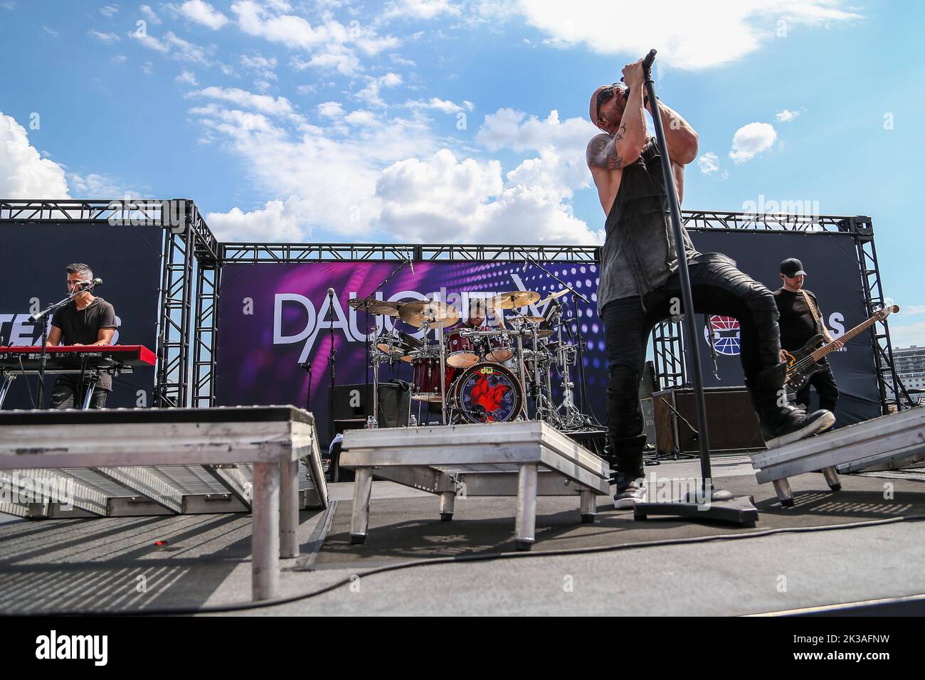 Fort Worth, Texas, USA. 25th Sep, 2022. Chris Daughtry and band members ...