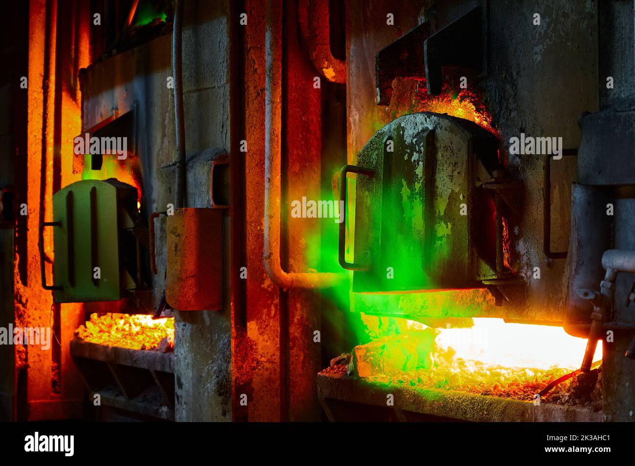 Melt industry hi-res stock photography and images - Alamy