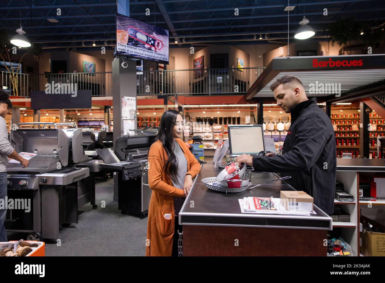 Canada store cashier hi-res stock photography and images - Alamy