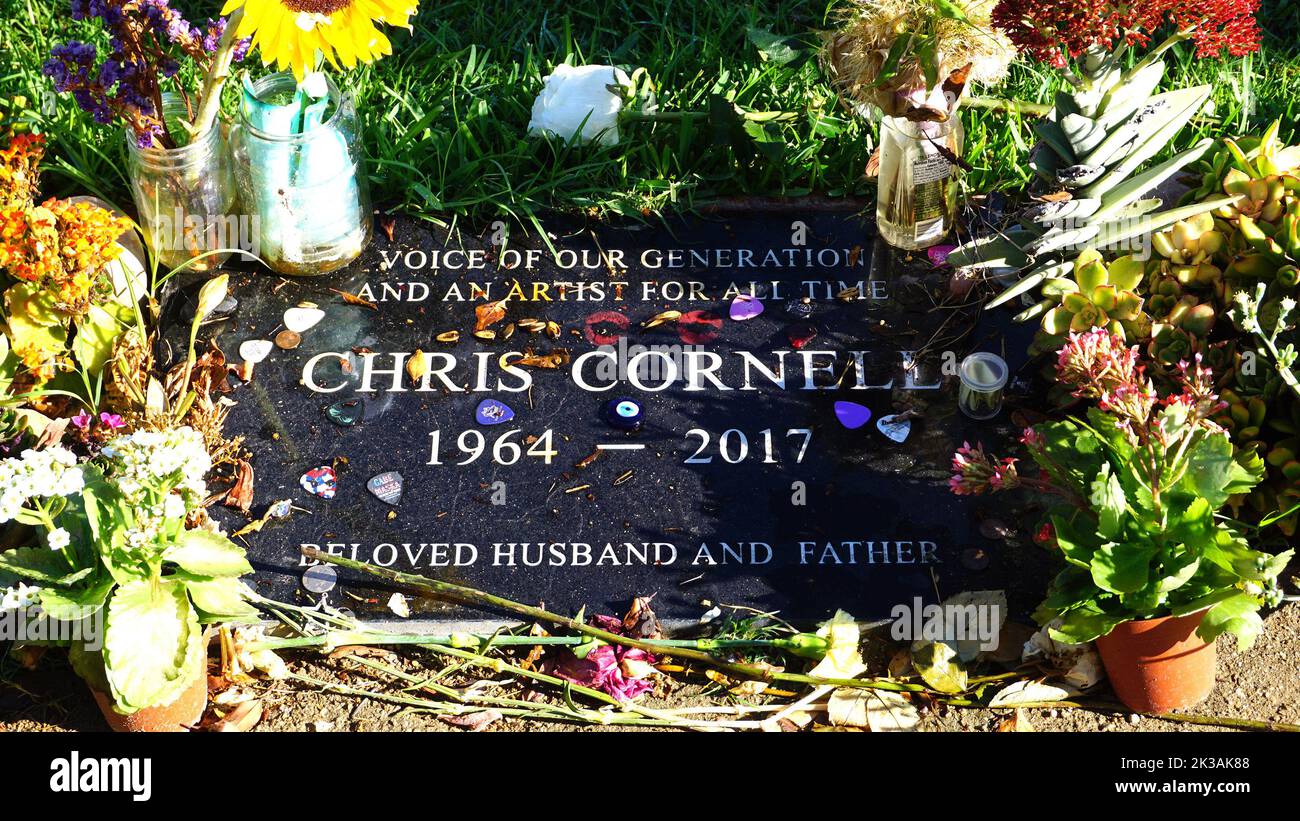 Los Angeles CA: Chris Cornell Grave at Hollywood Forever Cemetery ...