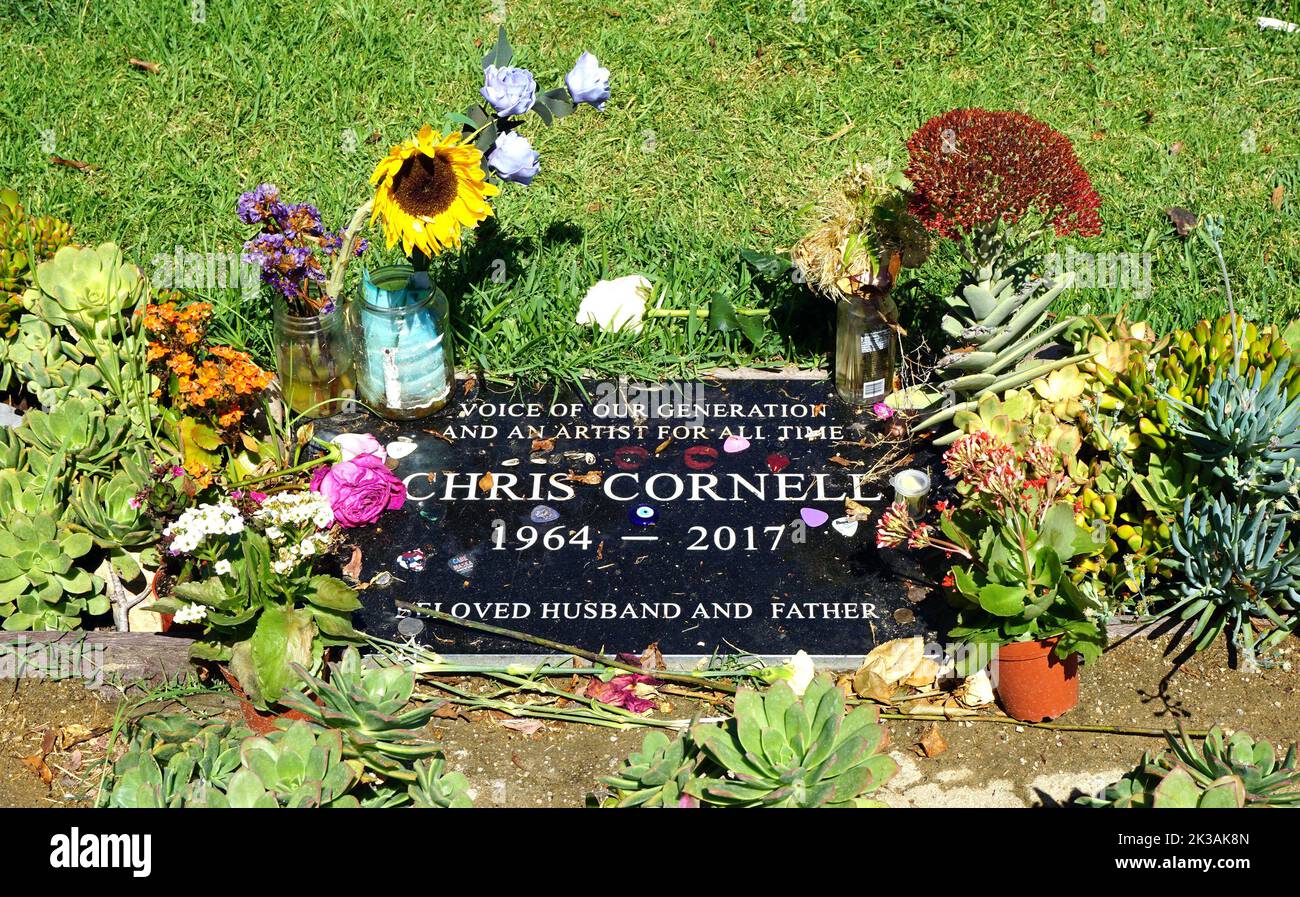 Los Angeles CA: Chris Cornell Grave at Hollywood Forever Cemetery ...