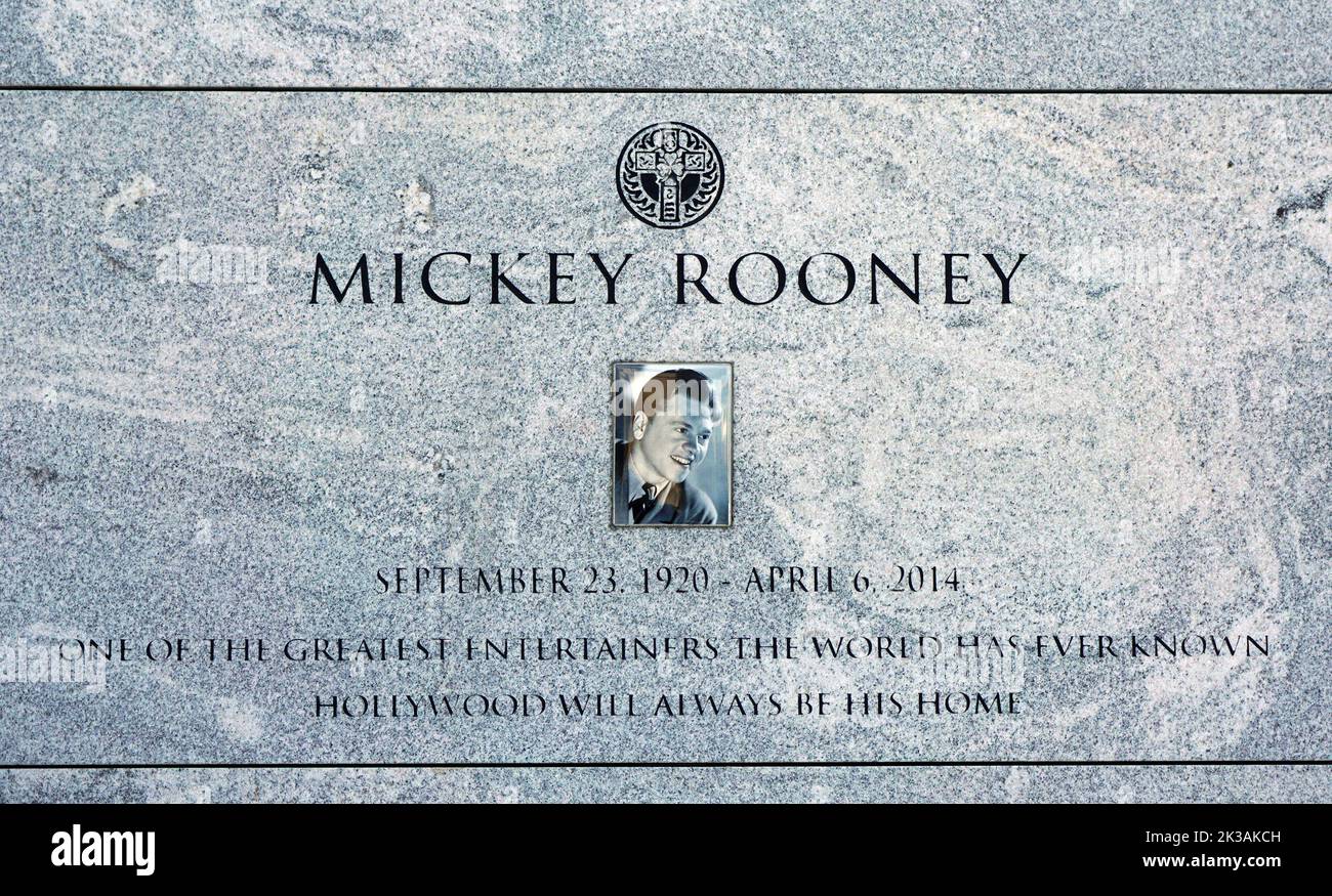 Los Angeles CA: Mickey Rooney Grave at Hollywood Forever Cemetery ...