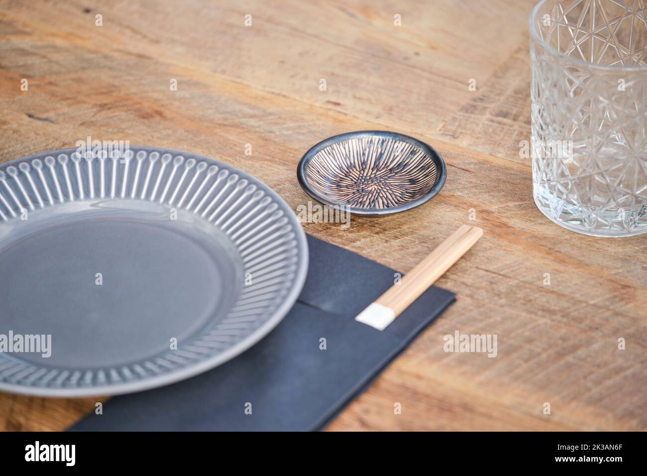 Asian setting hi-res stock photography and images - Alamy