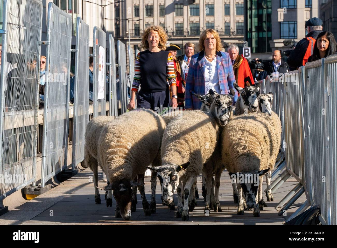 Kate Humble (L) joined the Lord Mayor of London Vincent Keaveny, Master ...