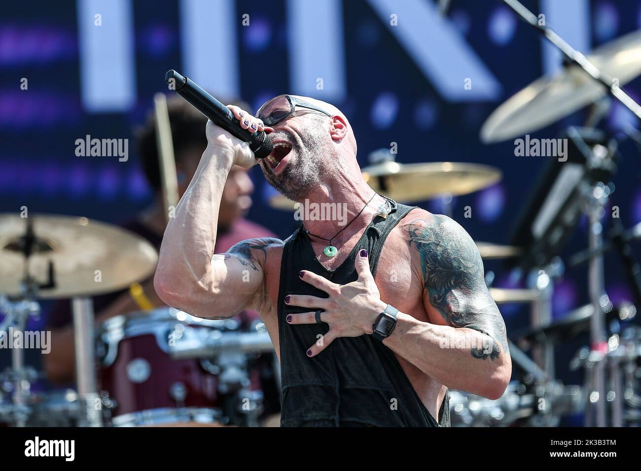 September 25, 2022, Fort Worth, Texas, U.S: Chris Daughtry and band ...