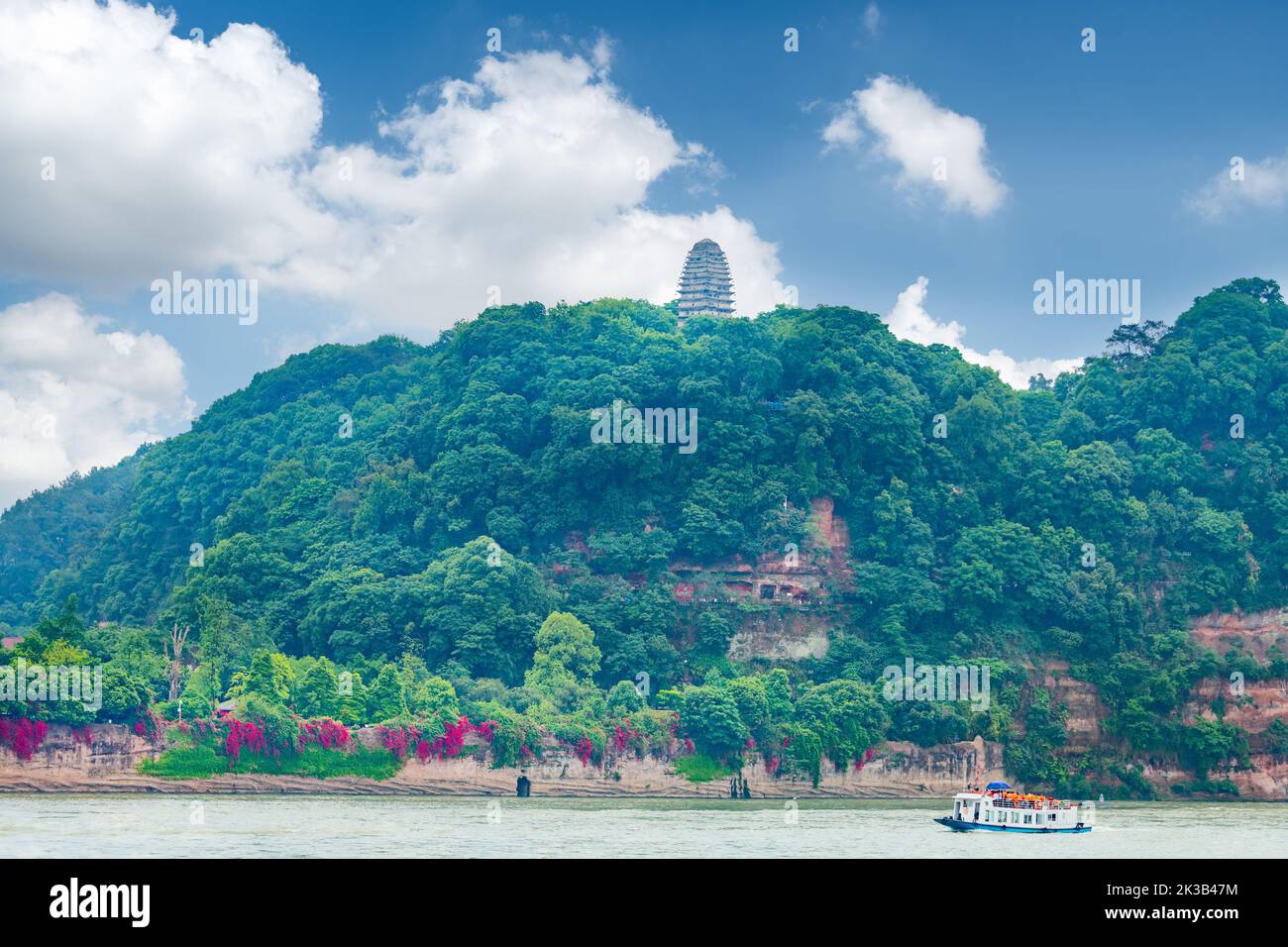 Beautiful Scenery of Leshan Giant Buddha Scenic Area, Sichuan Province ...