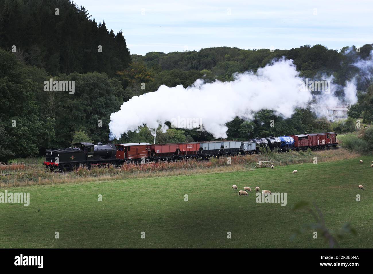 J27 65894 ner p3 2392 north yorkshire moors railway hi-res stock ...