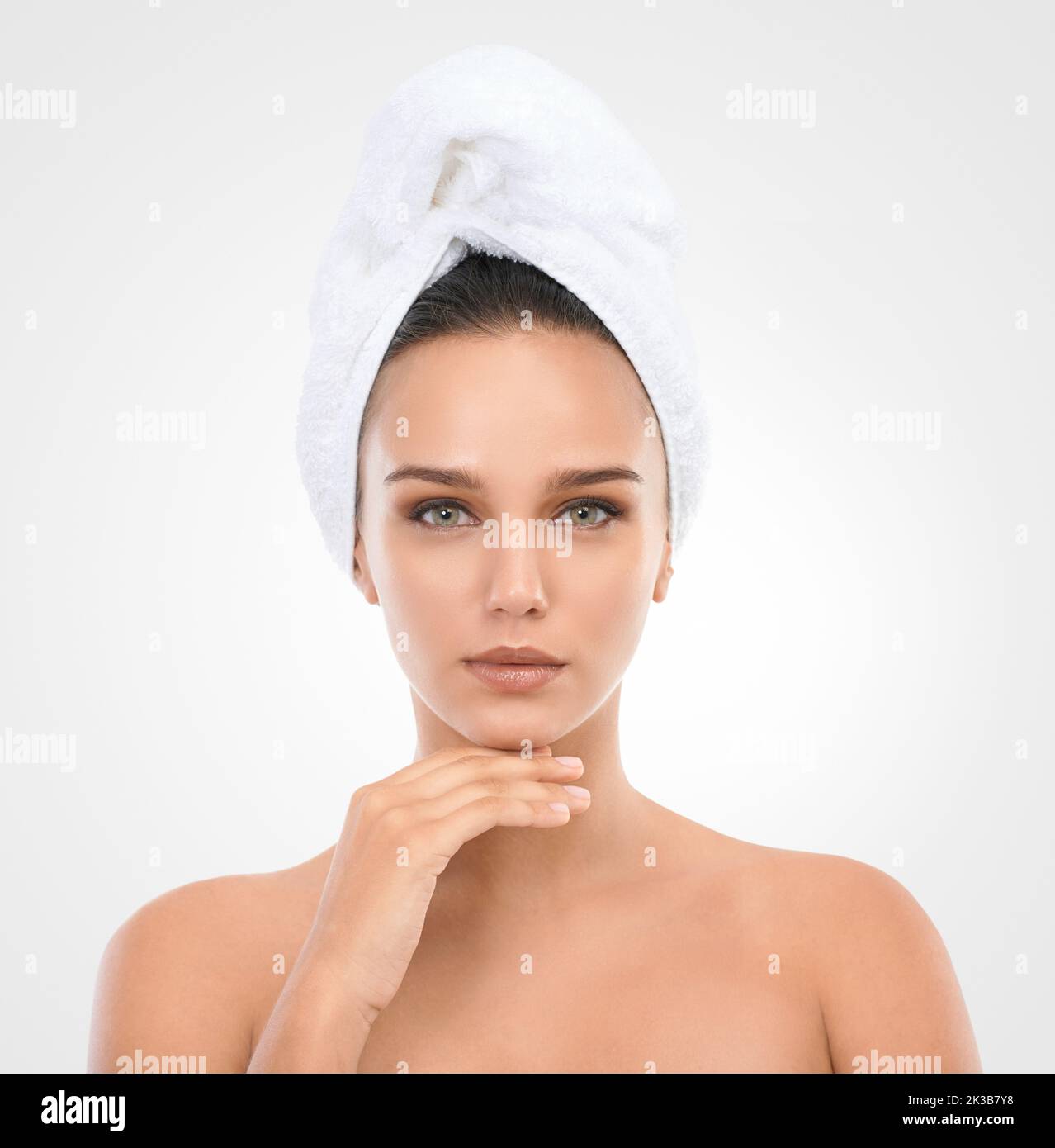 Hair perfecting hi-res stock photography and images - Alamy