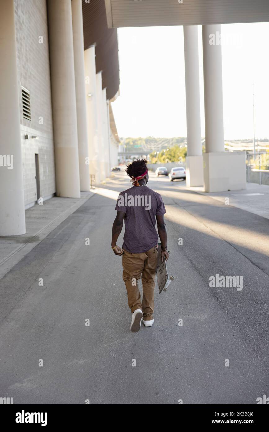 Walking through underpass hi-res stock photography and images - Alamy