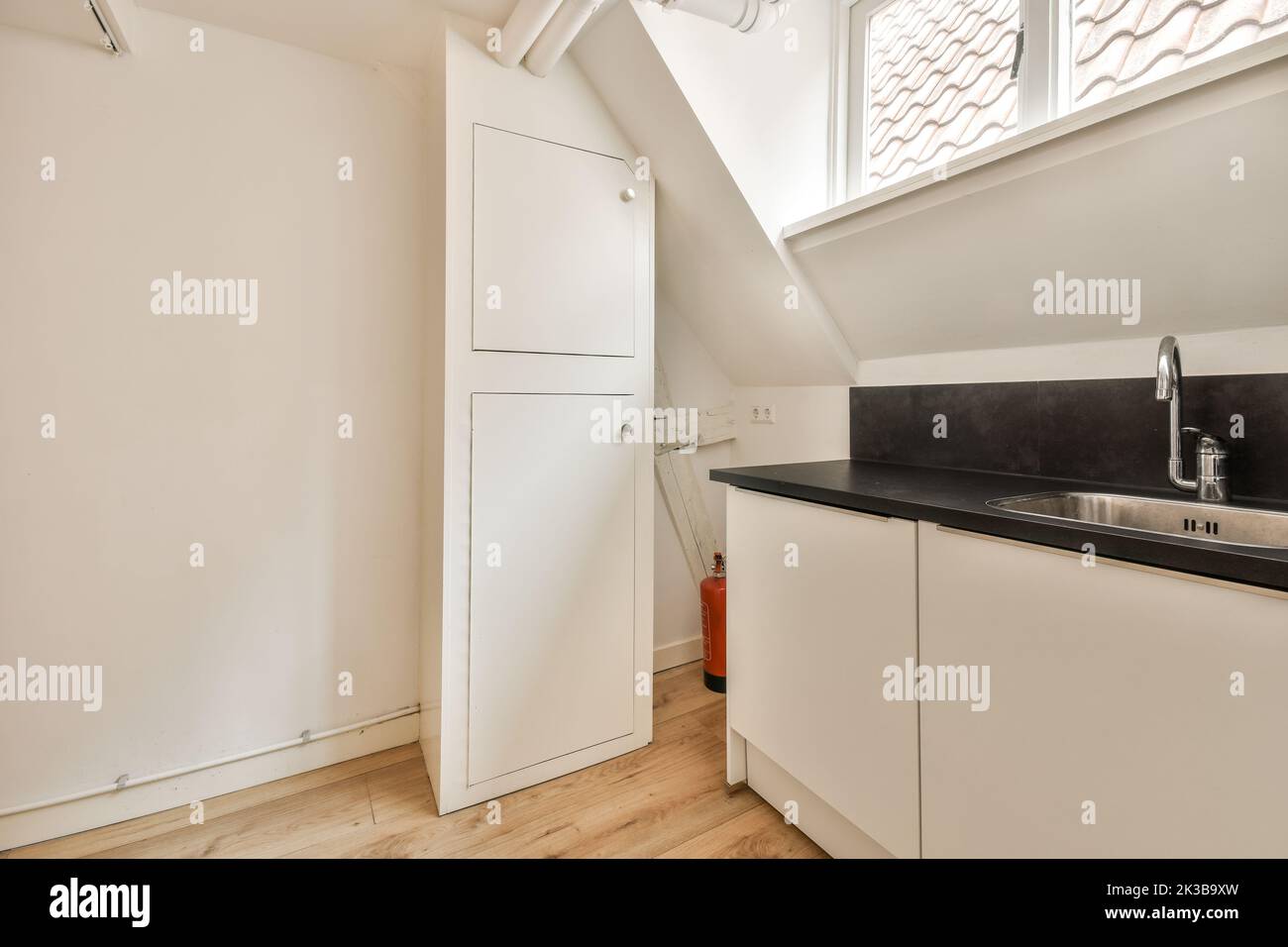 Kitchen under construction hi-res stock photography and images - Alamy