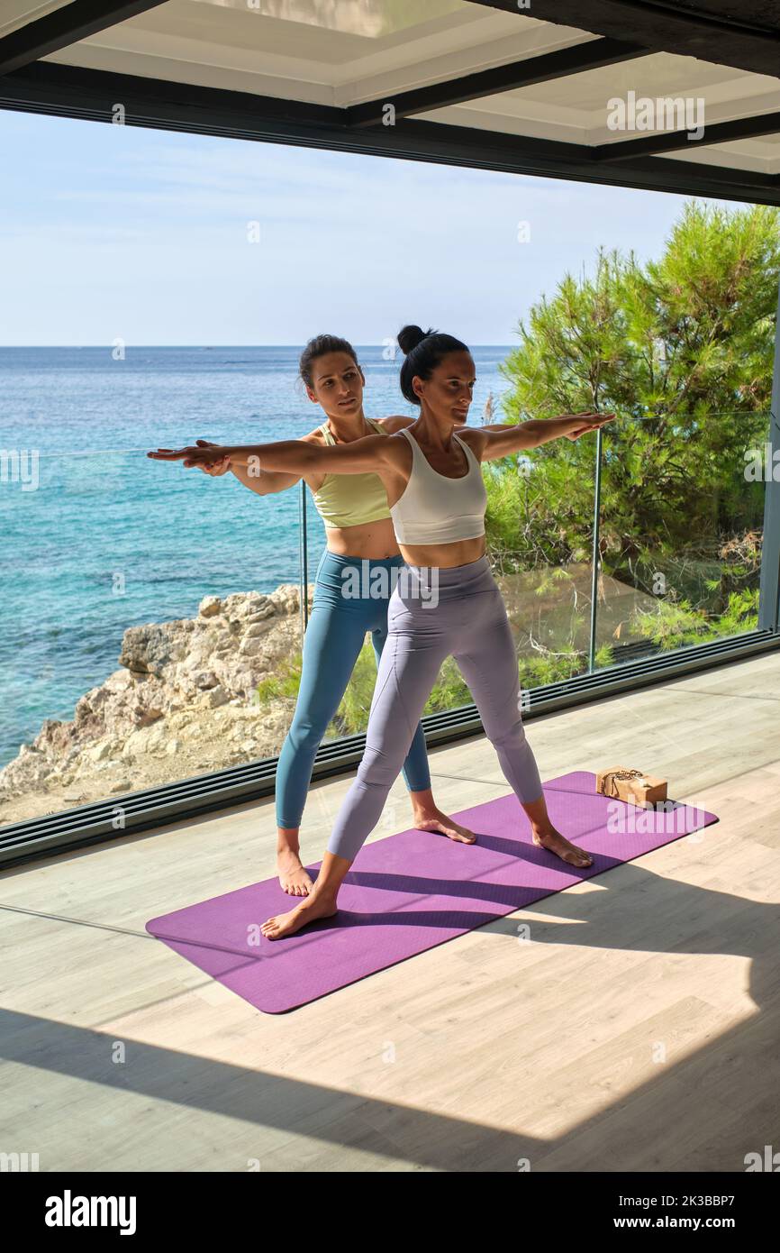 Star body training hi-res stock photography and images - Alamy