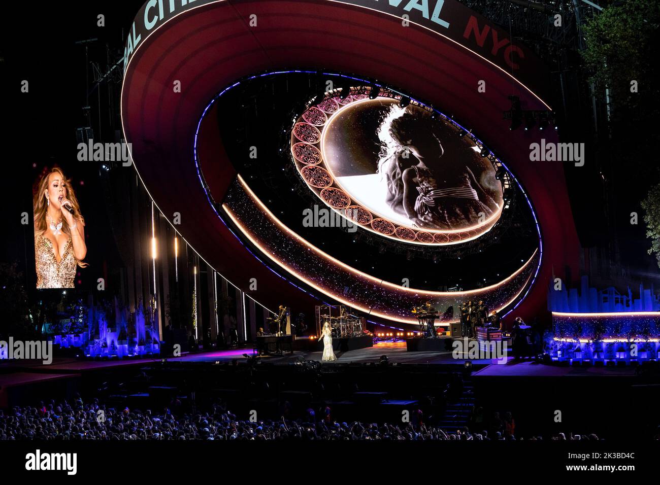 New York, USA. 25th Sep, 2021. Mariah Carey performs at Global Citizen ...