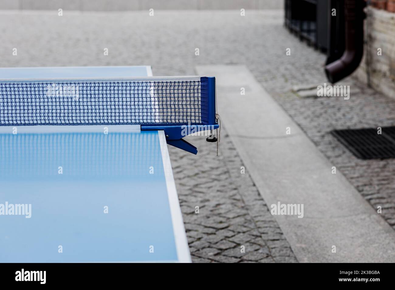 Professional blue table tennis hi-res stock photography and images - Alamy