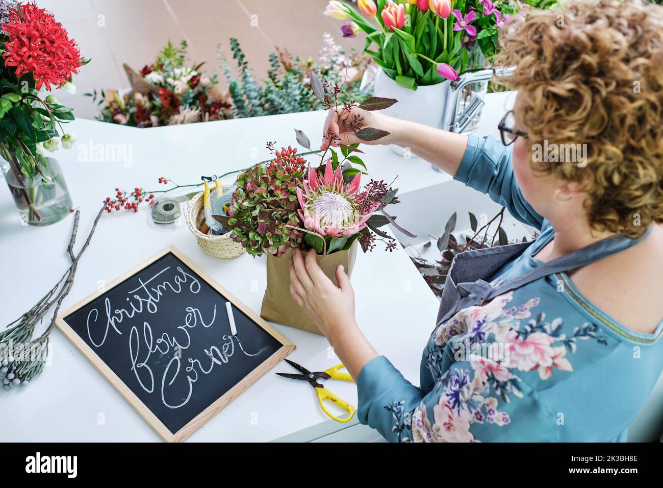 Corner florist shop hi-res stock photography and images - Alamy