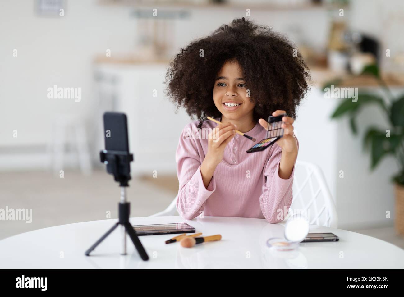 Girl interview preteen hi-res stock photography and images - Alamy