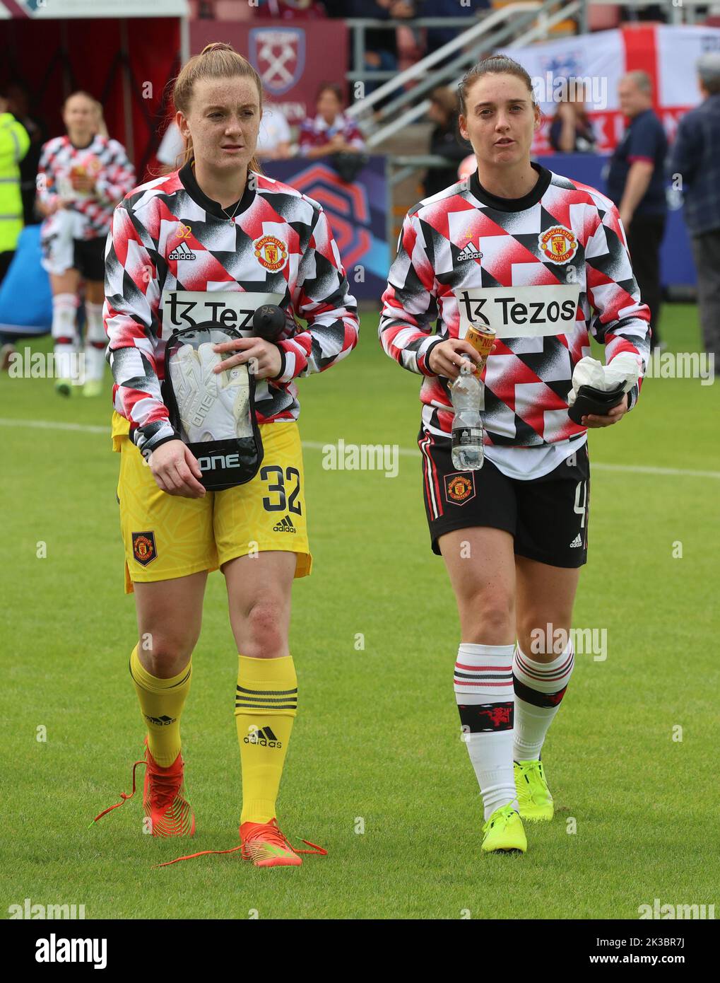 DAGENHAM ENGLAND - SEPTEMBER 25 : L-R Sophie Baggaley of Manchester ...