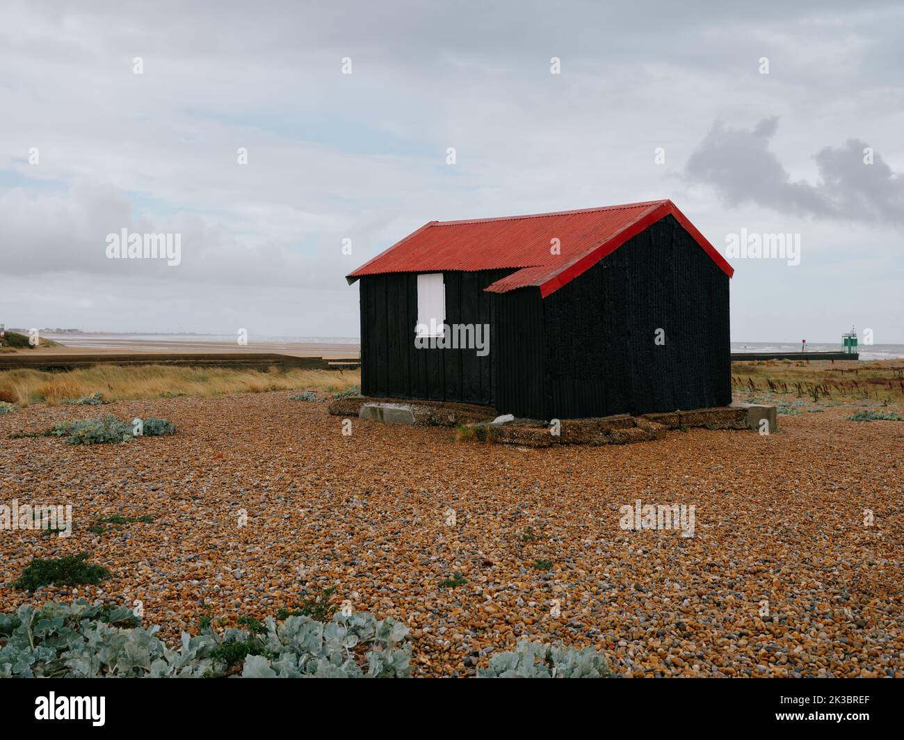 Red roofed hut hi-res stock photography and images - Alamy