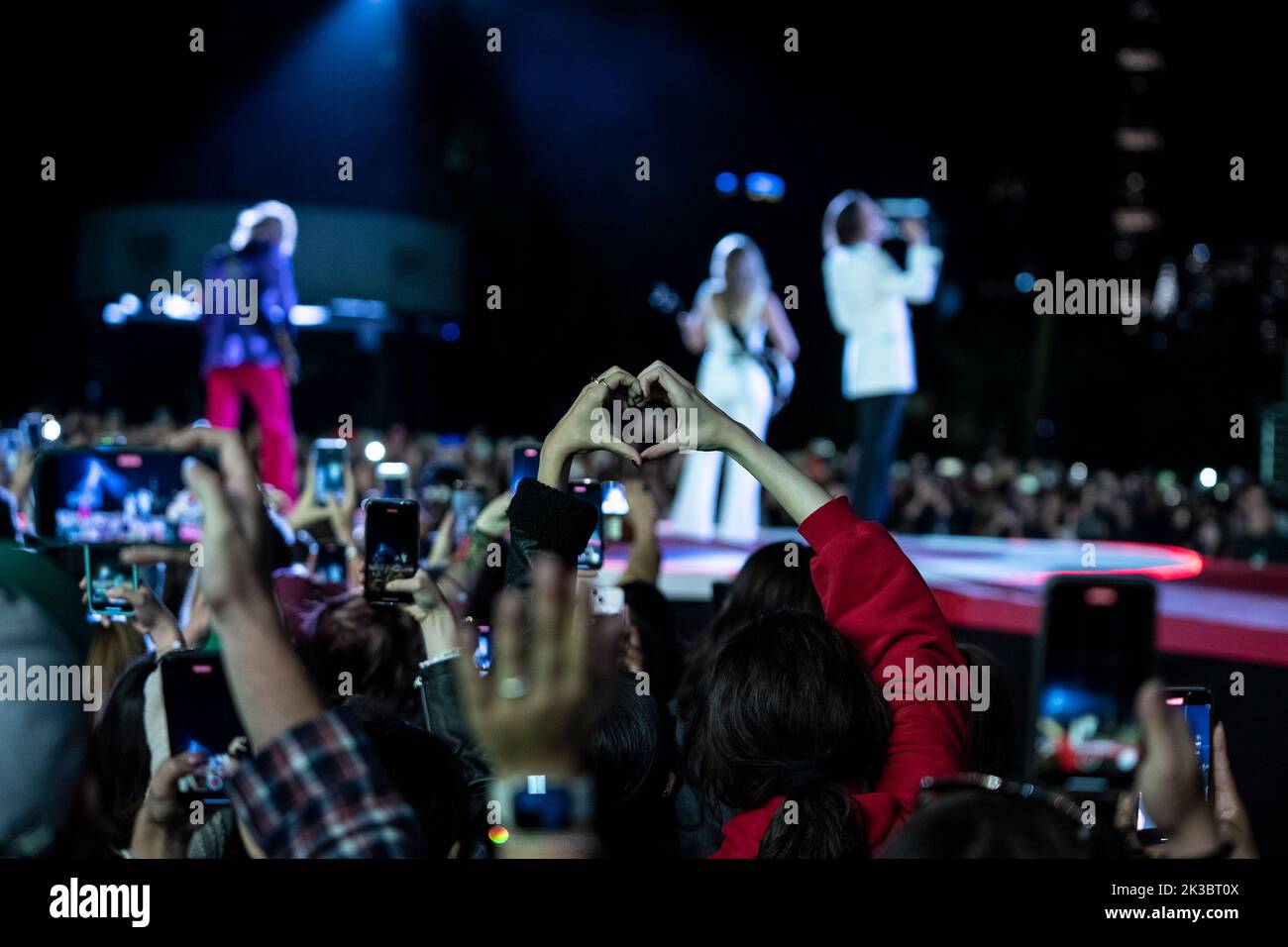 Maneskin performance hi-res stock photography and images - Alamy