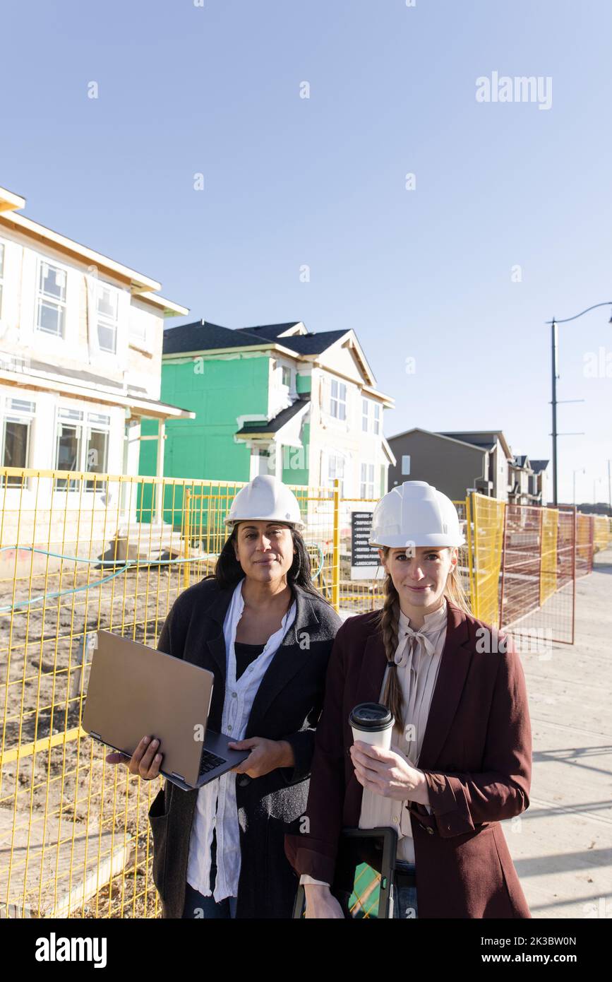 Housing portrait hi-res stock photography and images - Alamy