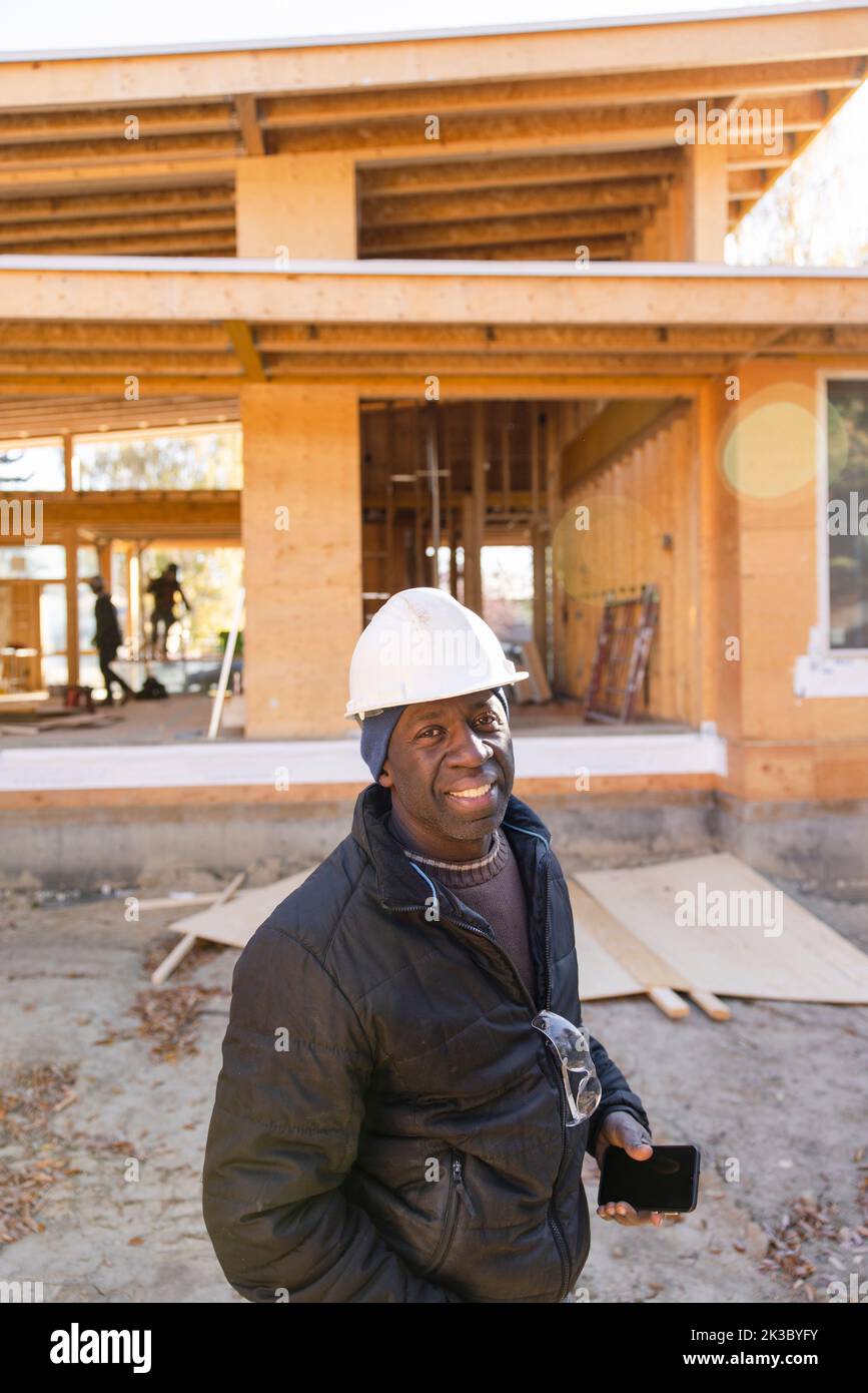 Black male worker hi-res stock photography and images - Alamy