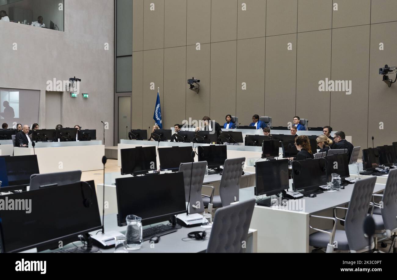 2022-09-26 09:33:28 General view of the court room with presiding judge ...