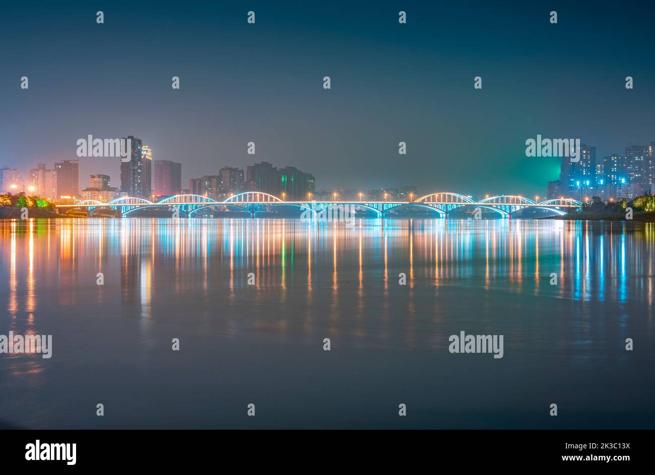 Min river bridge in hi-res stock photography and images - Alamy