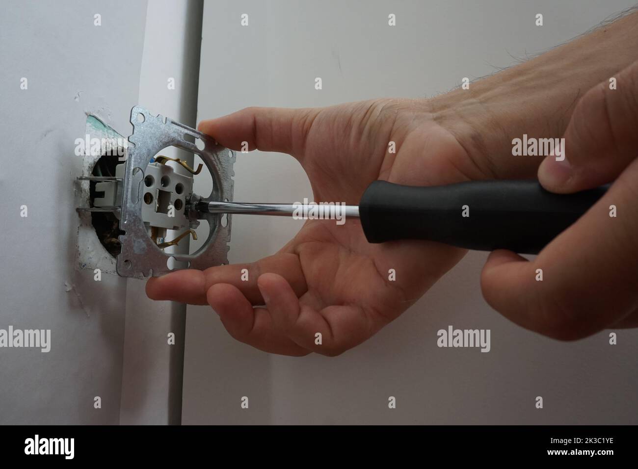 Socket service hi-res stock photography and images - Alamy