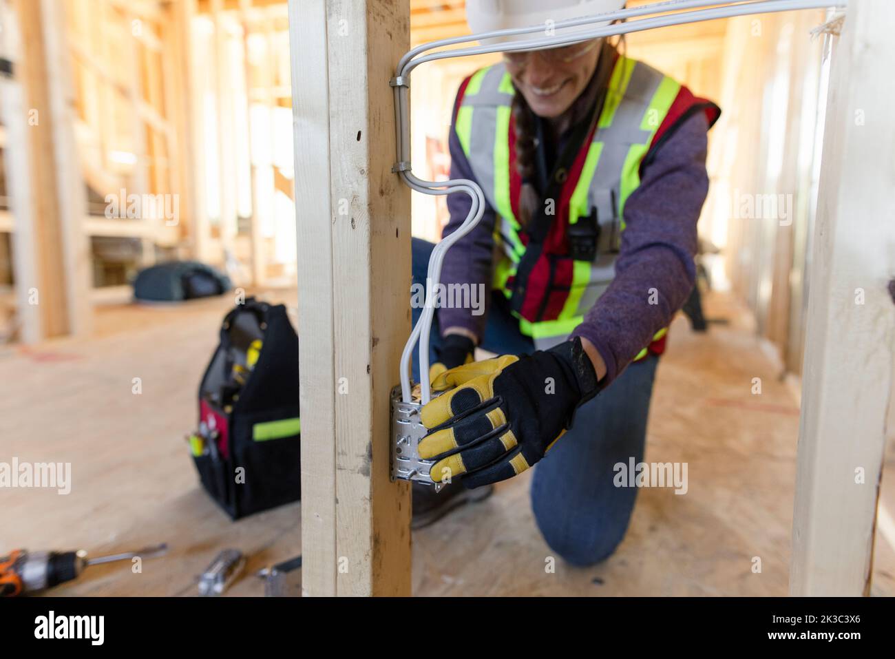 Installing electrical outlet hi-res stock photography and images - Alamy
