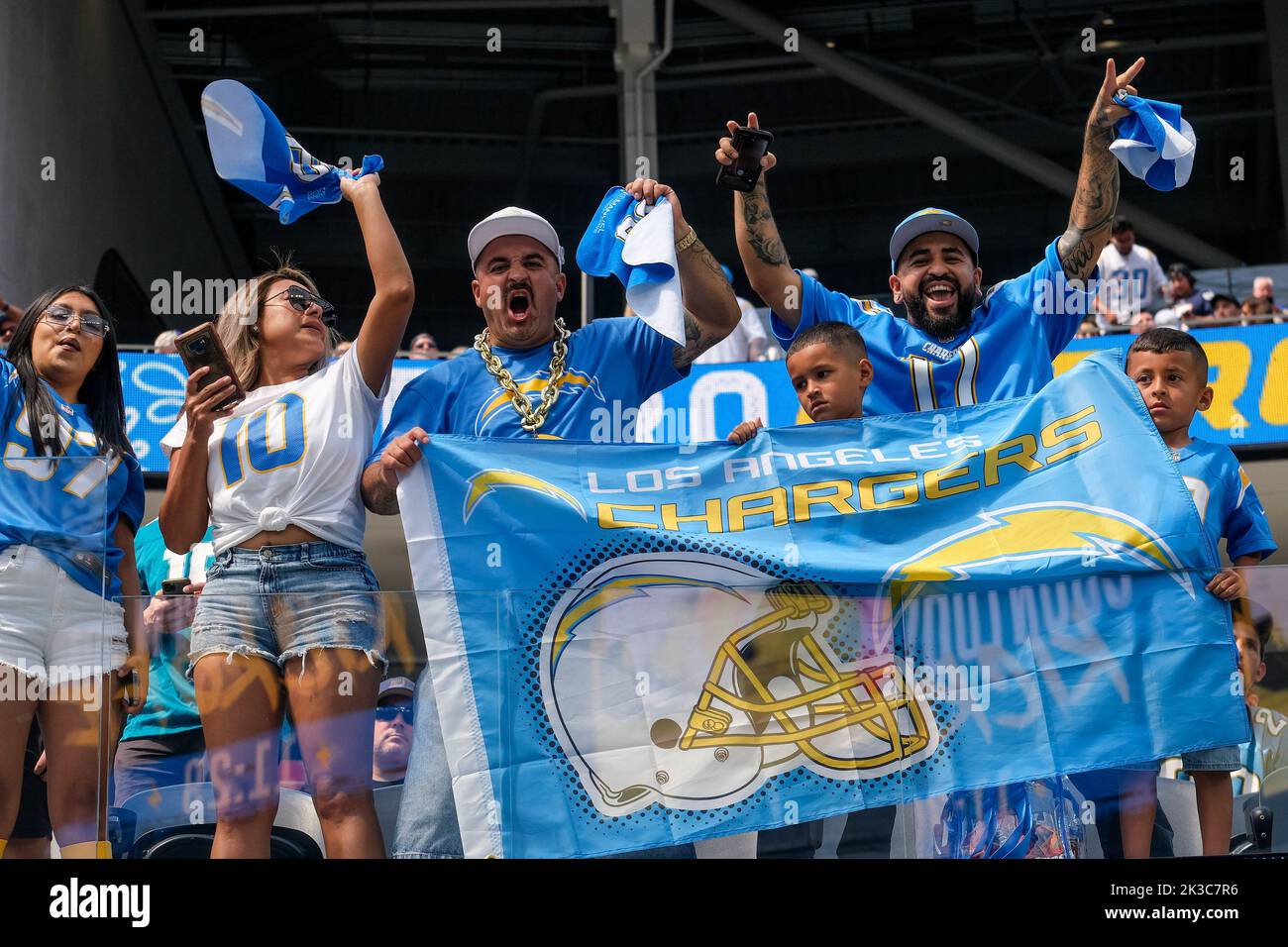 Los Angeles, United States. 25th Sep, 2022. Los Angeles Chargers fans ...