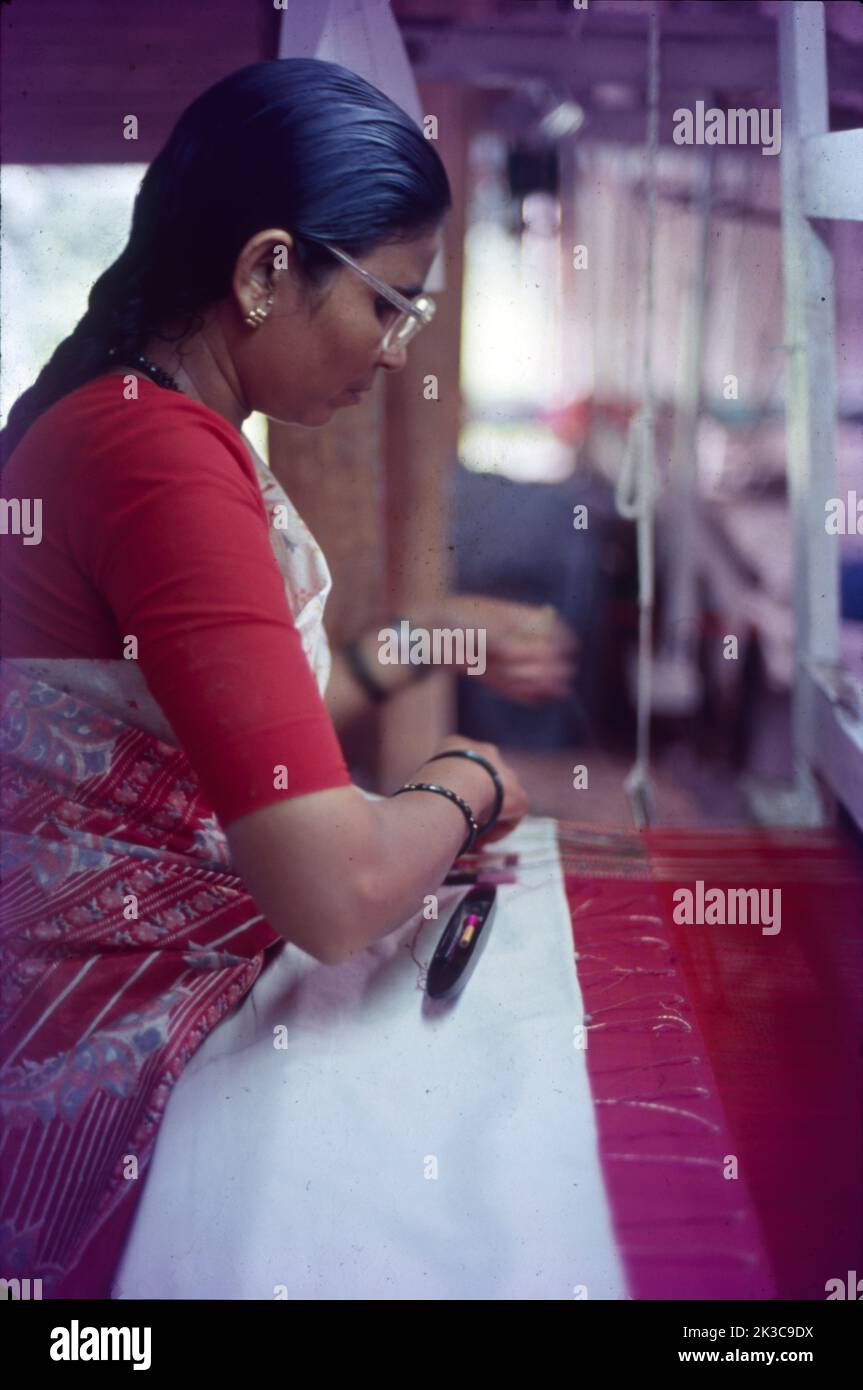 Paithani saree weaving hi-res stock photography and images - Alamy