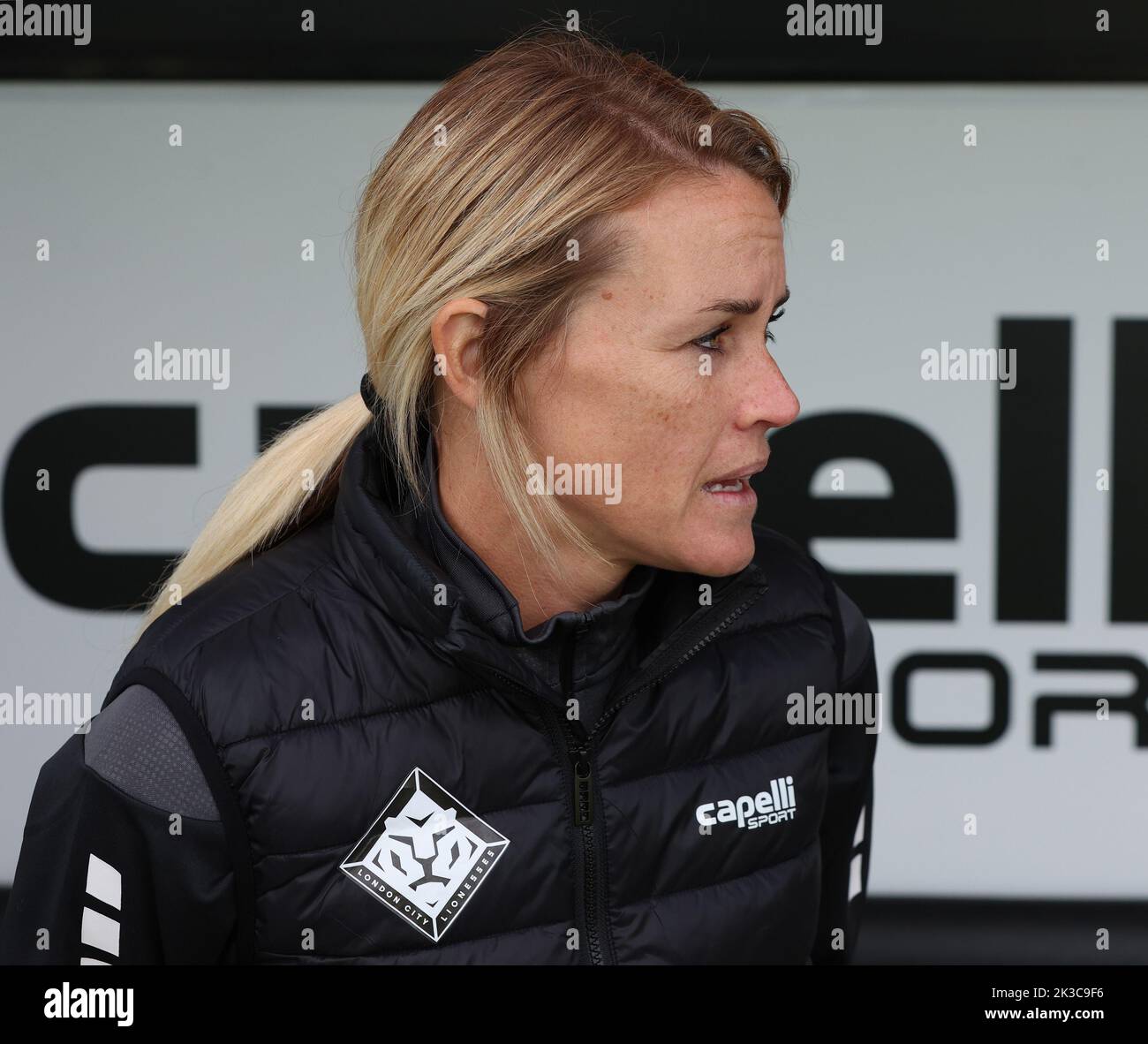 Melissa phillips hi-res stock photography and images - Alamy