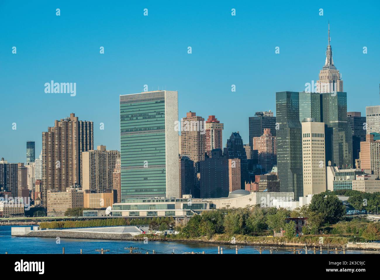 Aerial view from Queens towards the Headquarters of the United Nations ...