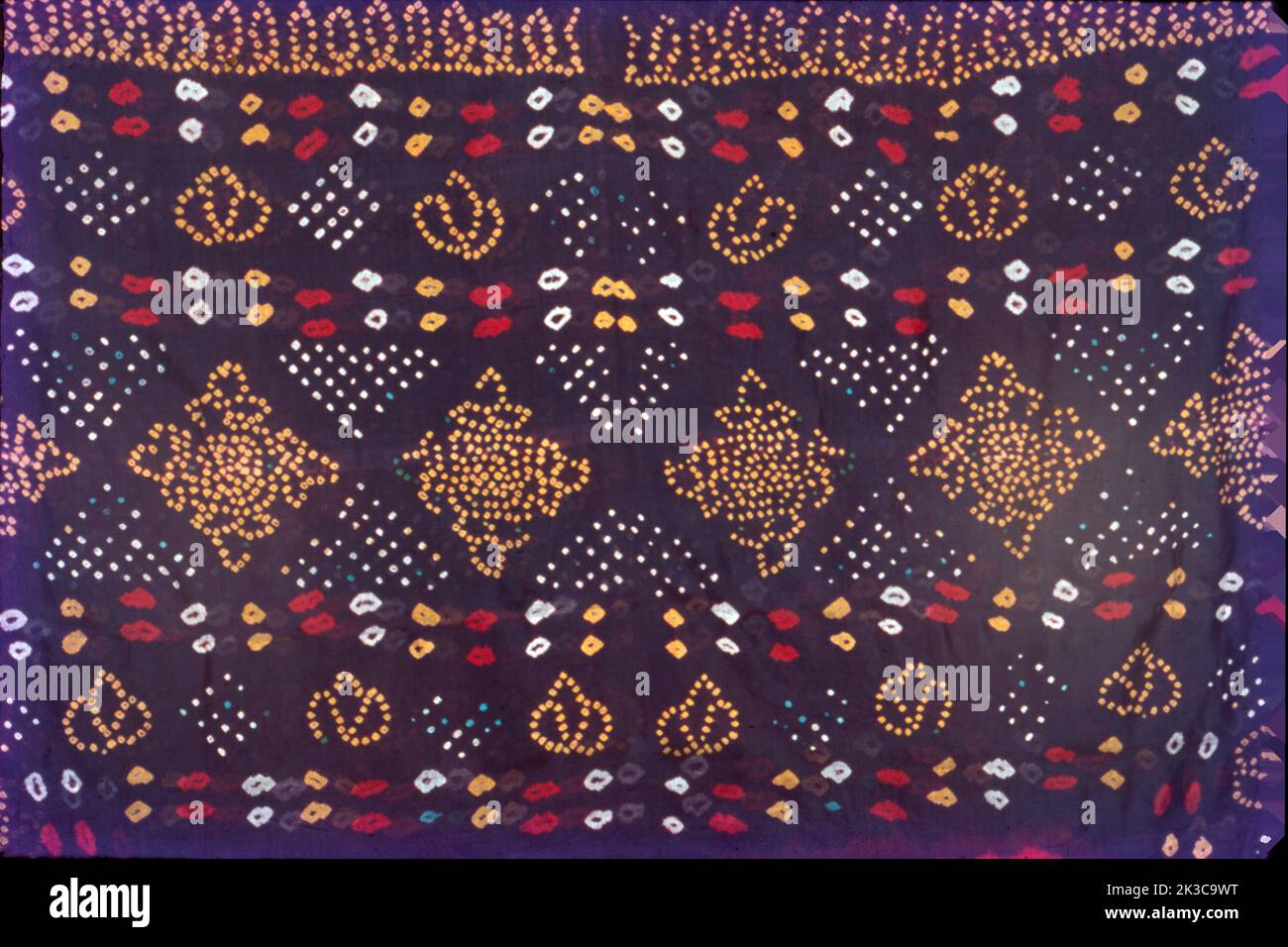 Bandhani hi-res stock photography and images - Alamy