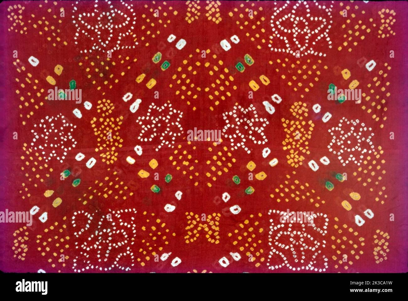 Bandhni saree weaving hi-res stock photography and images - Alamy