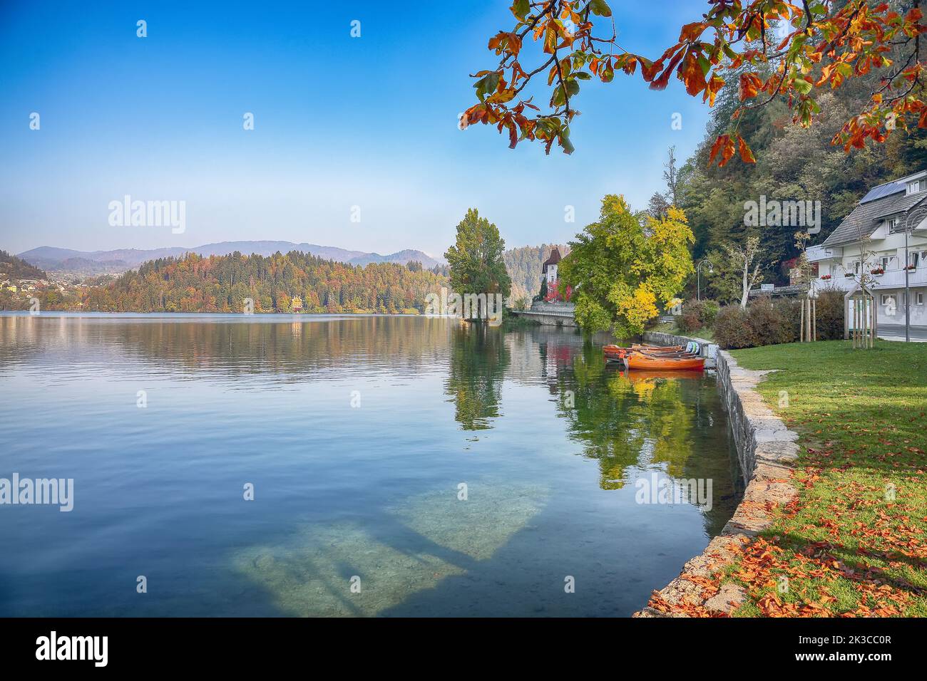 Gorgeous sunny day view of popular tourist destination Bled lake ...