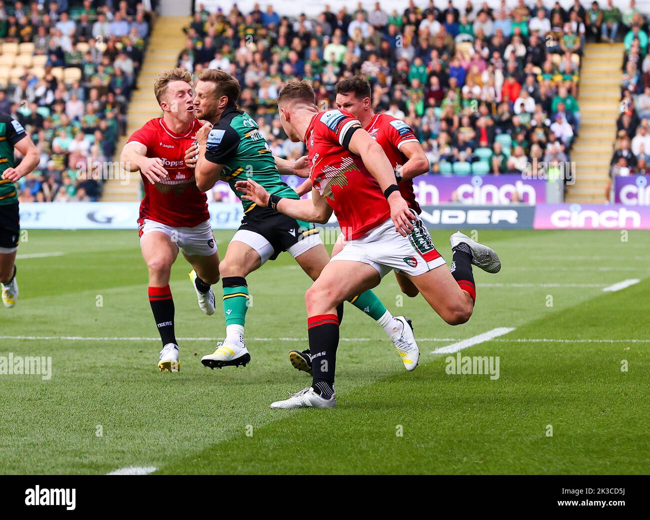 24.09.2022 Northampton, England. Rugby Union. Rory Hutchinson on the ...