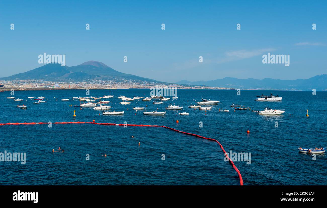 Vulcano vesuvio hi-res stock photography and images - Alamy
