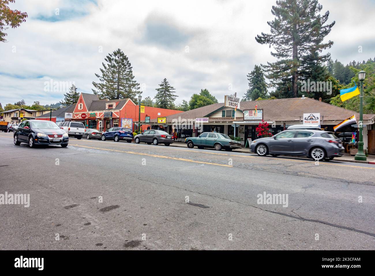 Parked cars on main street hi-res stock photography and images - Alamy